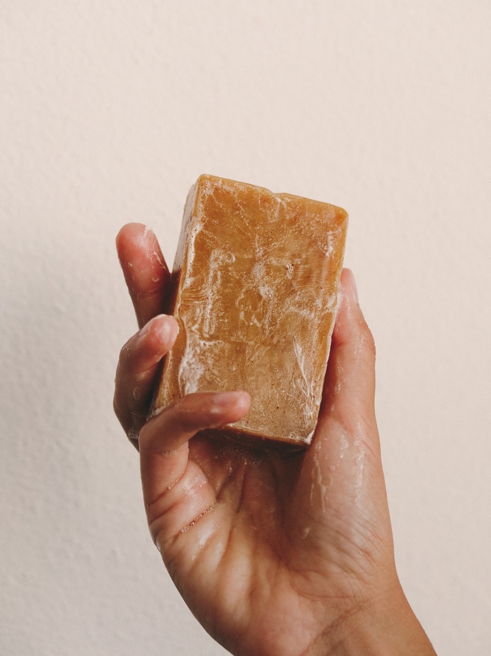 Curcuma soap | Avocado + Petit grain - To my body